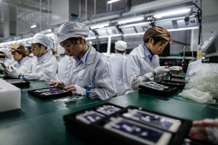 China's electronics production surge, over 900 million phones produced ...