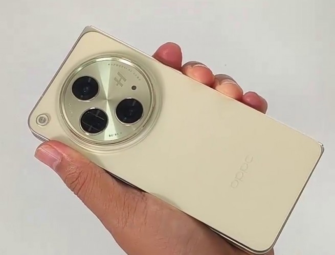 Oppo Find N3 gold model stars in new leaked live images - Gizmochina