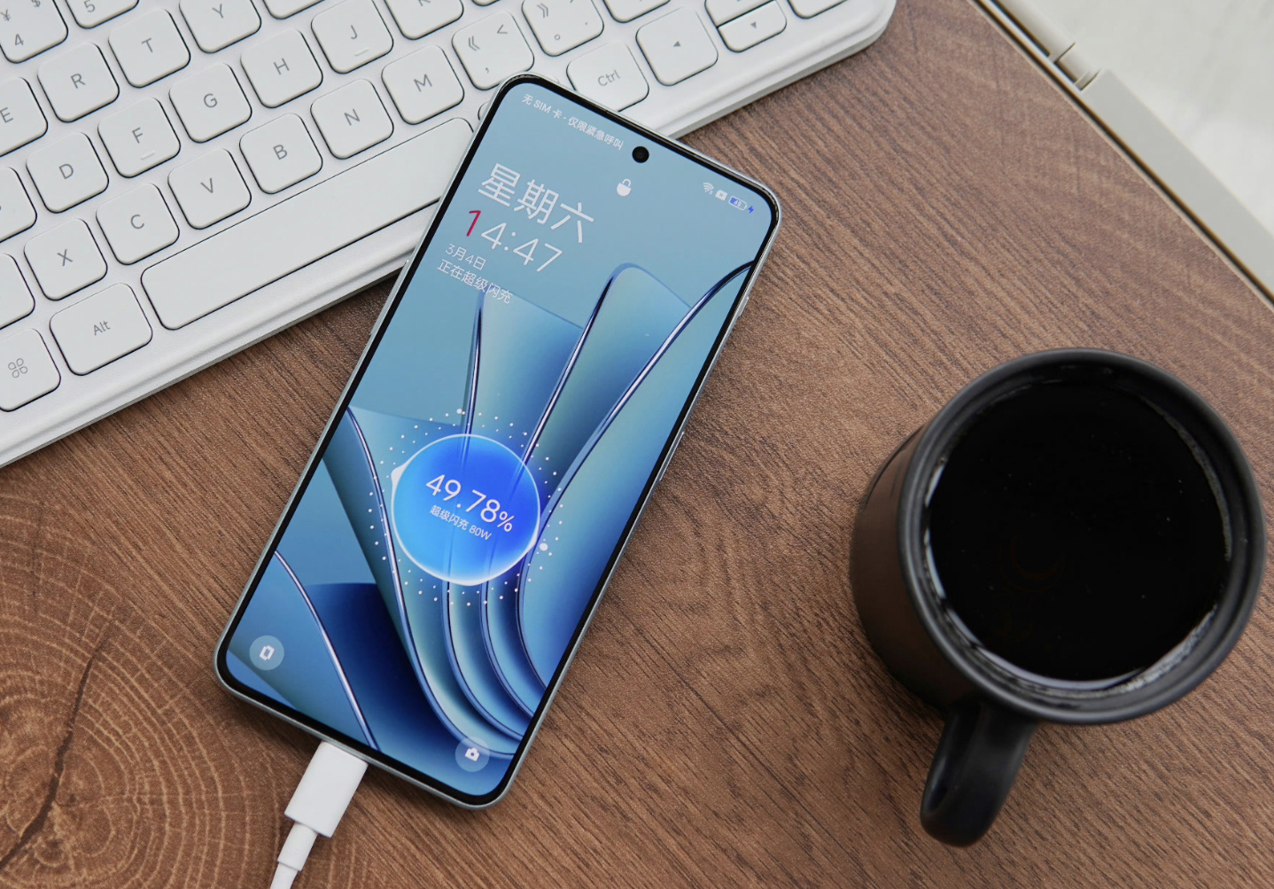 iQOO 12 Surfaces In Leaked Hands-On Images Ahead Of Launch - Gizmochina