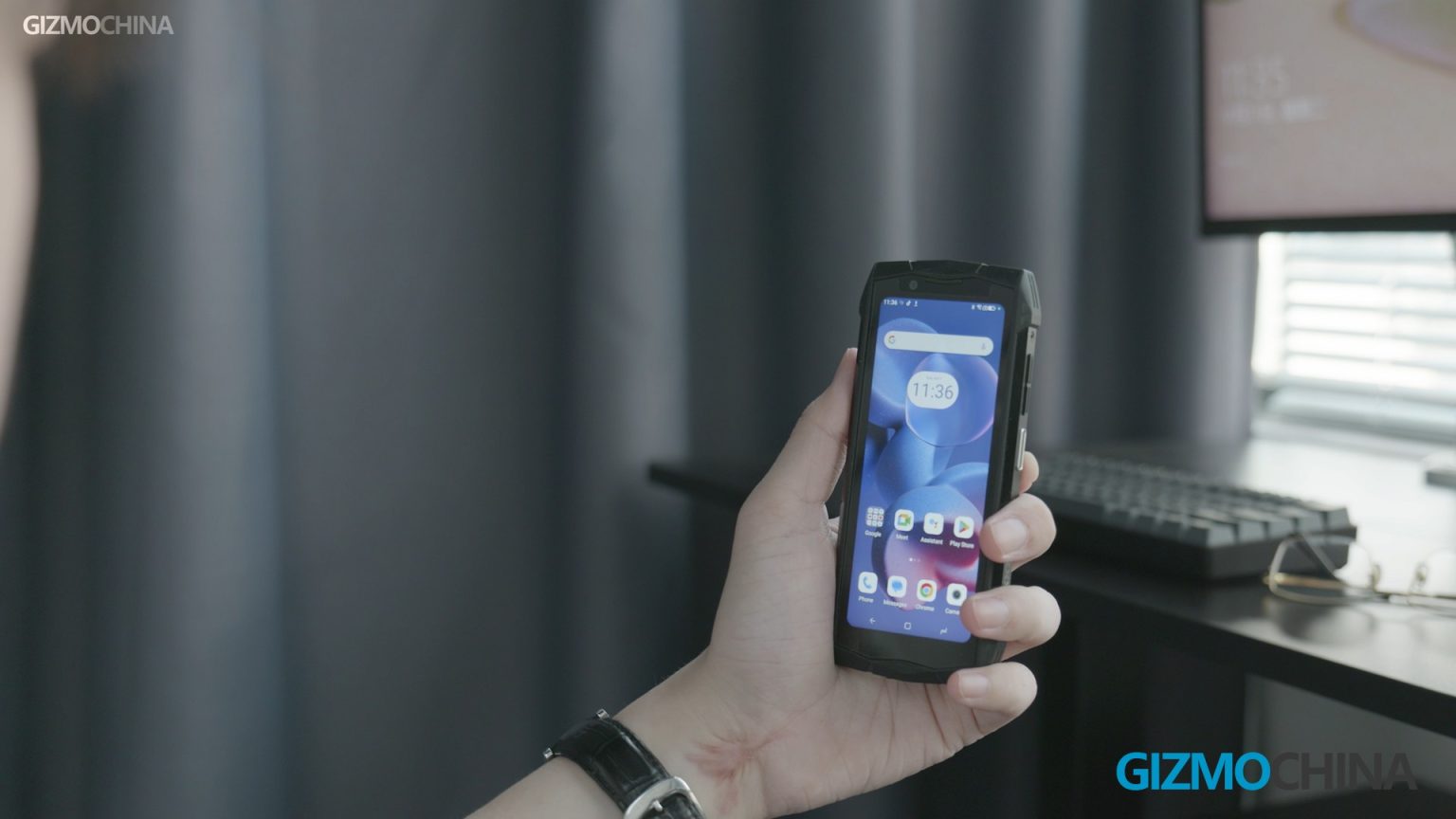 Doogee S Mini Rugged Phone Review: Tiny body, Unique Experience ...