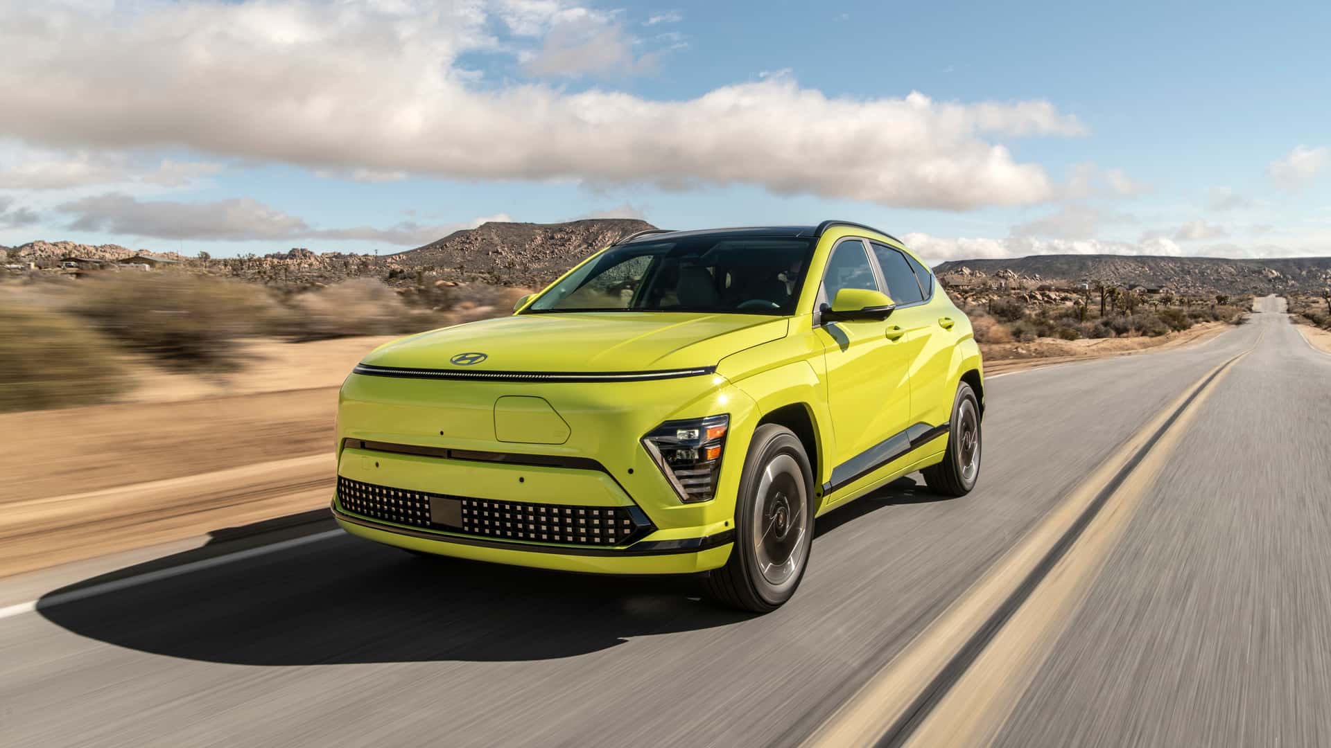 Hyundai's 2024 Kona Electric Boasts a Slightly Larger Battery than its ...