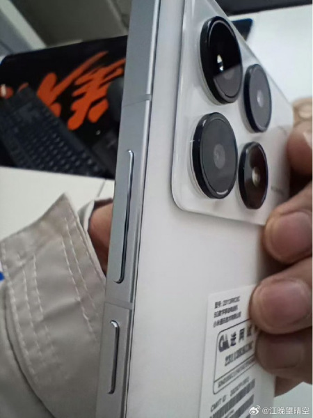 Redmi K70 and Redmi K70 Pro live images surface ahead of launch ...