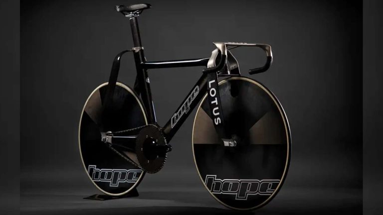 The New Lotus Type 136 E-Bike has Olympic Flair and a Featherweight ...