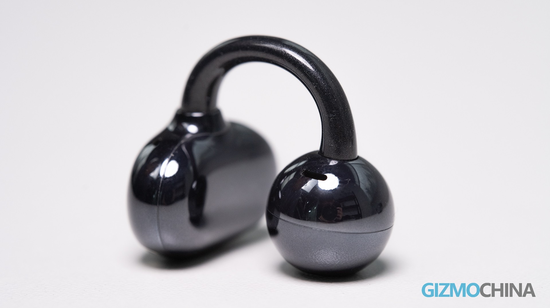 HUAWEI FreeClip Open-Ear Earbuds Review: Clip-on Comfort with C-bridge ...