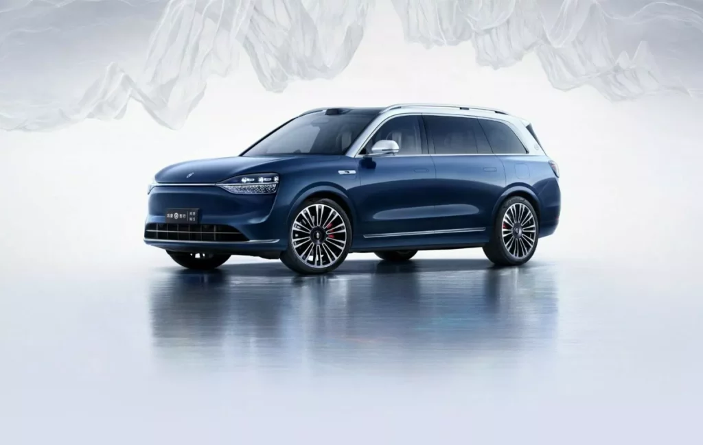 Huawei's Aito M9 SUV with multiple displays, projector screens & up to 630km range debuts in ...