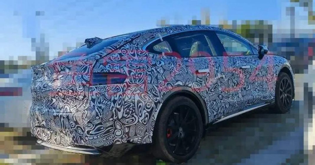 Huawei's new Luxeed S9 SUV spotted testing in China - Gizmochina
