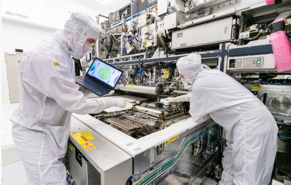 Samsung and ASML forge $760 Million partnership for Semiconductor ...