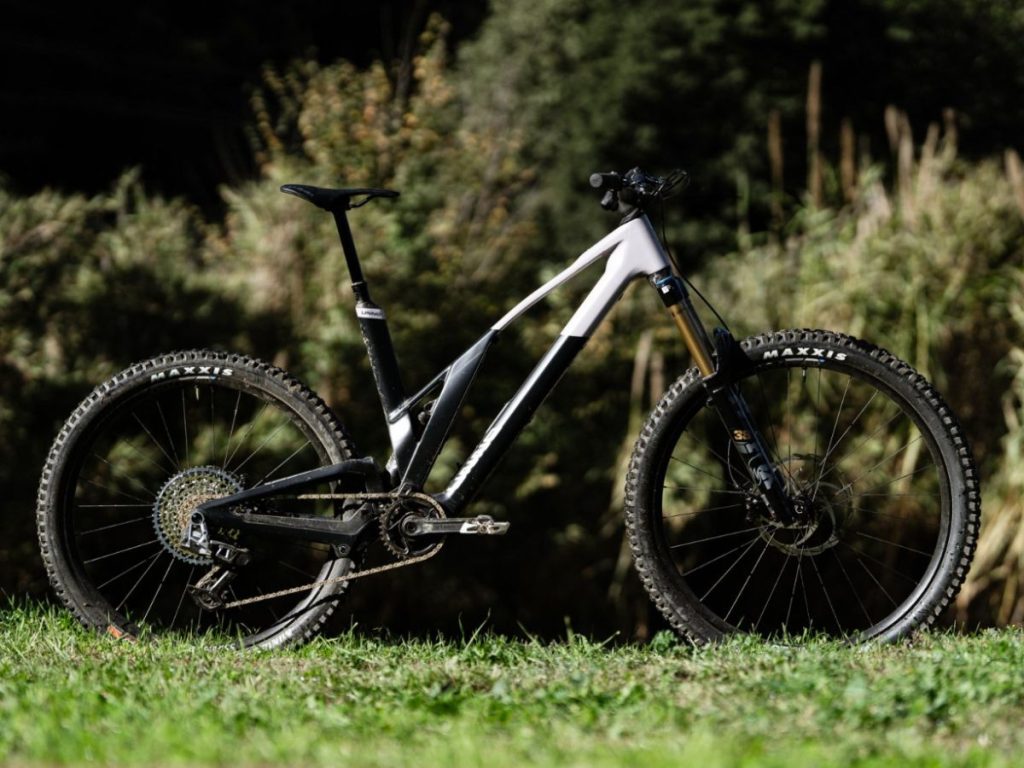 UNNO IKKI lightweight electric enduro bike with a full suspension system unveiled - Gizmochina