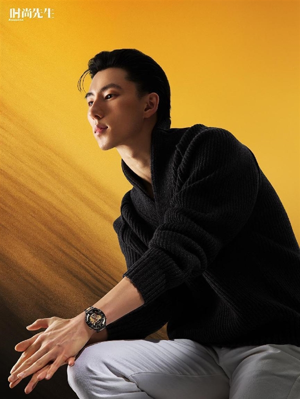 Huawei Watch Ultimate Design gold smartwatch headlines elite fashion ...