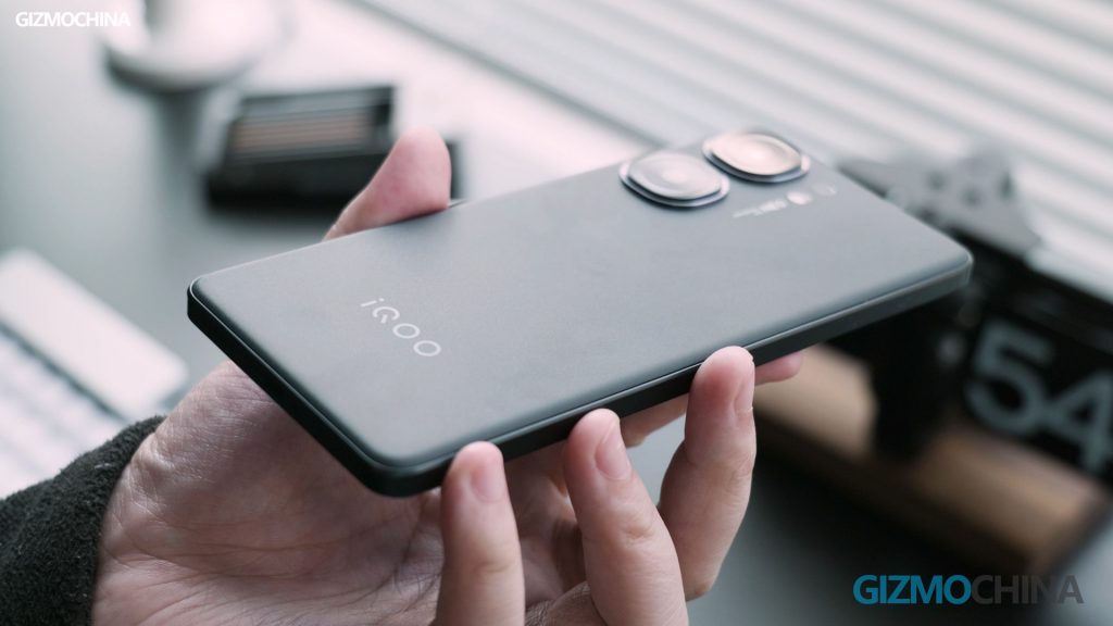 iQOO Neo10 series hinted to include iQOO 13's SuperComputing Chip Q2 ... iQOO Neo10 series hinted to include iQOO 13's SuperComputing Chip Q2 ...
