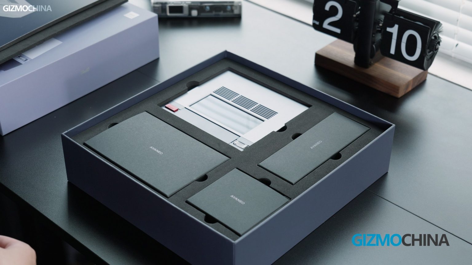 AYANEO Retro MiniPC AM02 Review: Retro? More Like a Future Look with ...