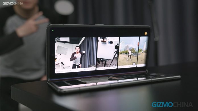 HONOR Magic V2 RSR Unboxing & Quick Review: This is a Porsche you can afford - Gizmochina