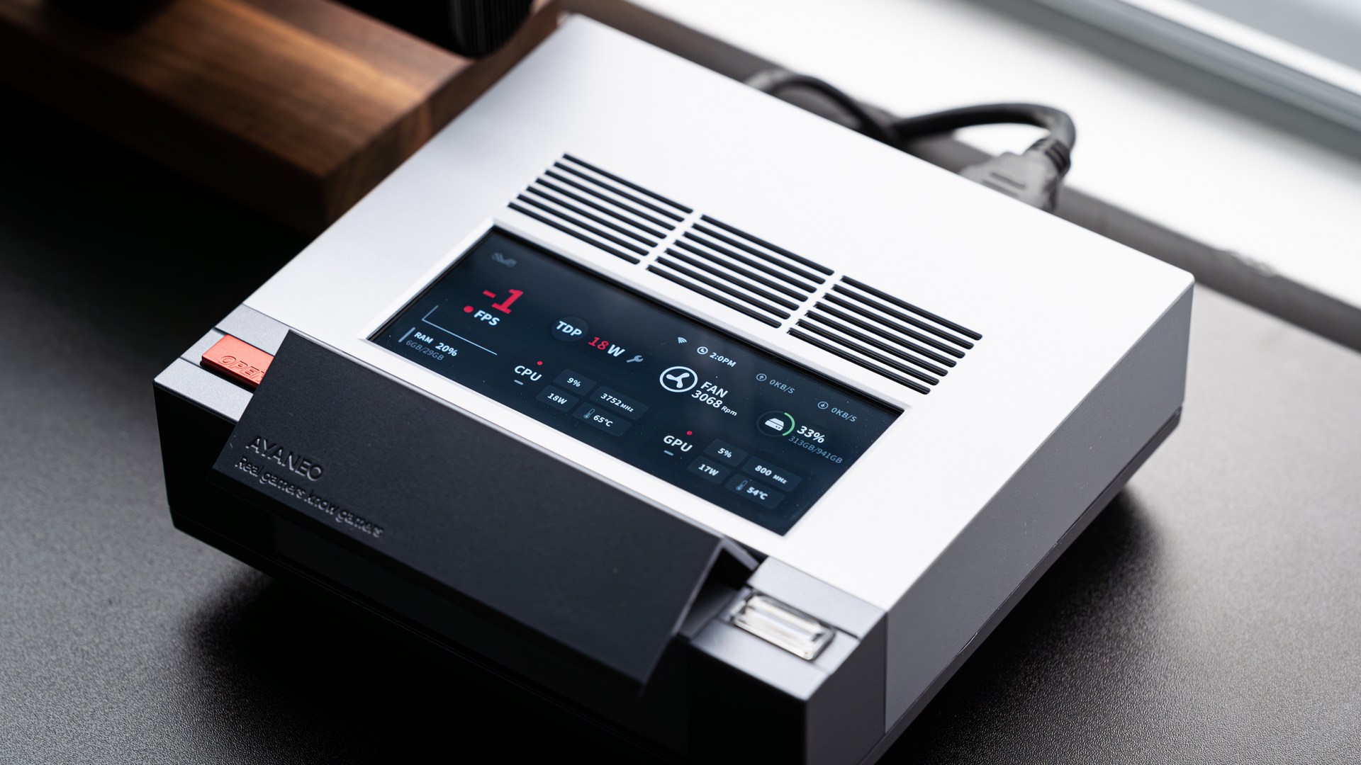 AYANEO Retro MiniPC AM02 Review: Retro? More Like a Future Look with ...