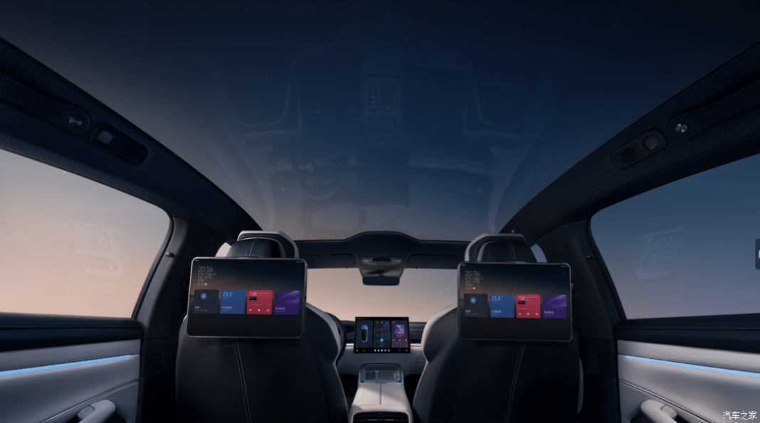 Xiaomi SU7's interior unveiled, featuring physical buttons & driver ...
