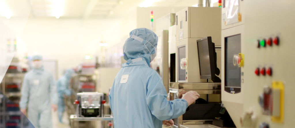 Chinese chip maker SMIC faces revenue decline and profit drop in 2023 ...