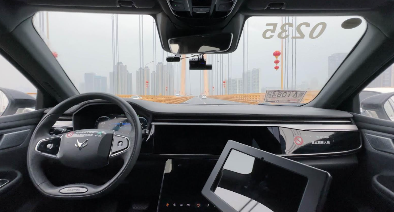 Baidu's Apollo Go makes history with the first fully driverless ...