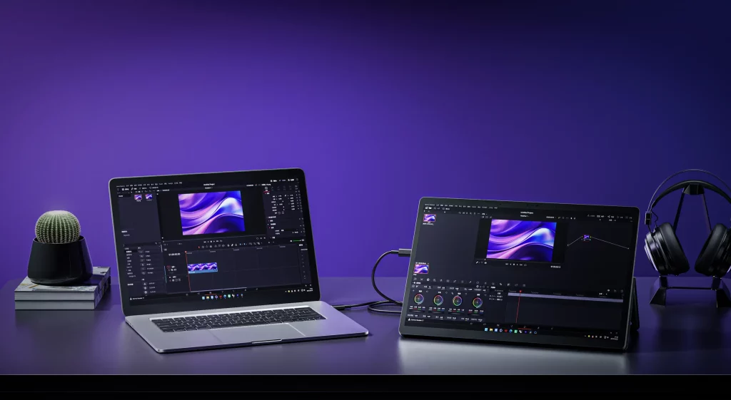 Minisforum V3 2-in-1 laptop with Ryzen 7 8840U processor, 2560 x 1600p ...