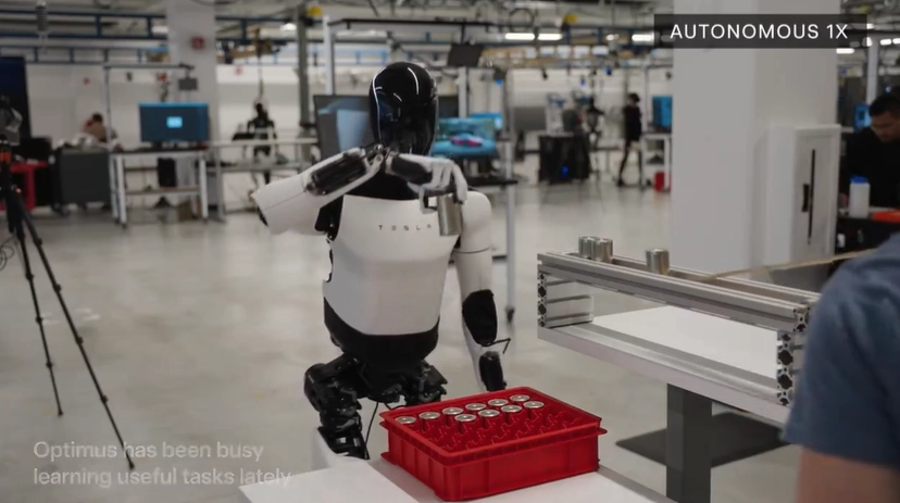 Watch Tesla's Humanoid Second-gen Optimus Robot Work with Batteries in ...