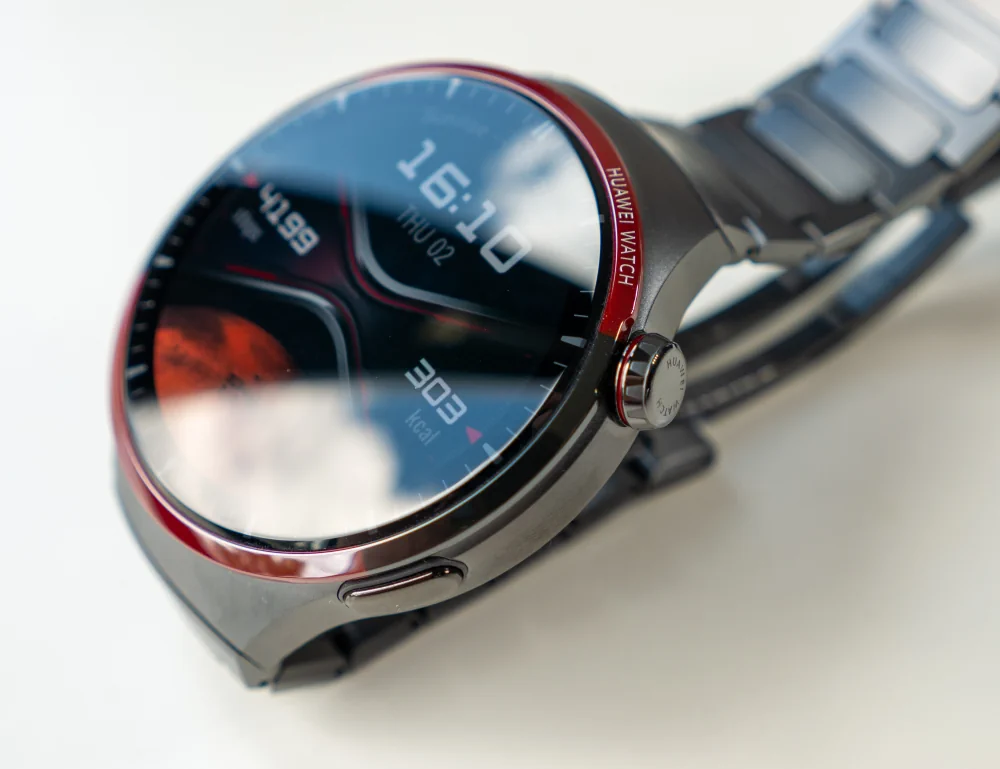 Huawei Watch 4 Pro Space Edition with up to 21 days of battery life ...