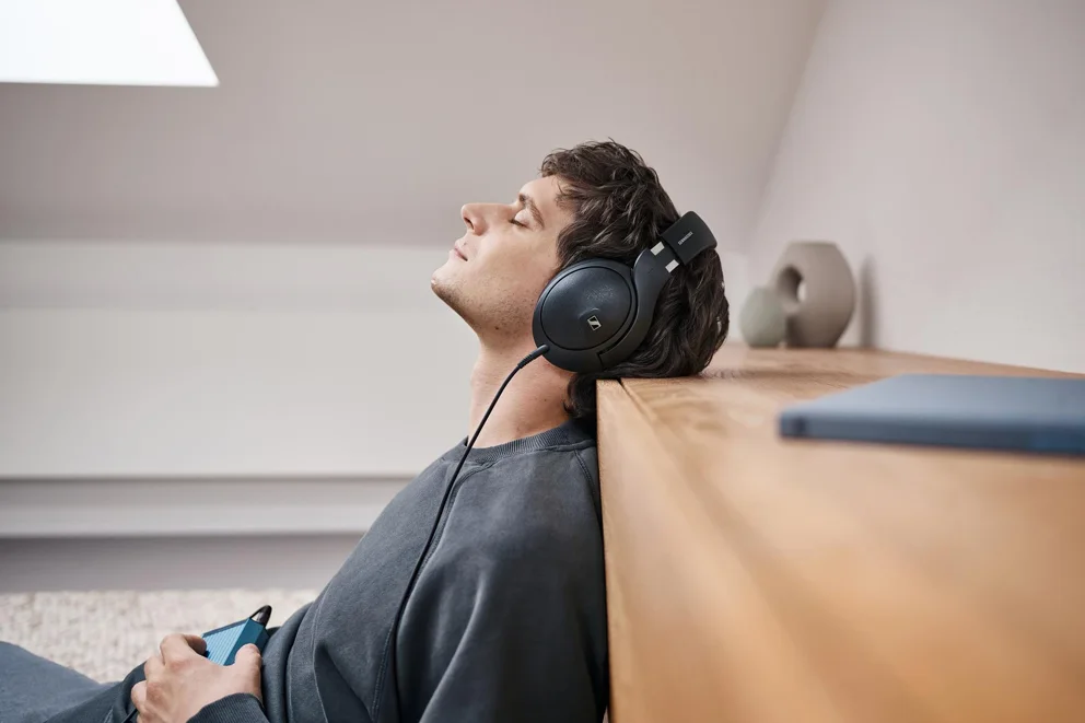 Sennheiser HD 620S headphone launched; offers 42mm drivers and is ...