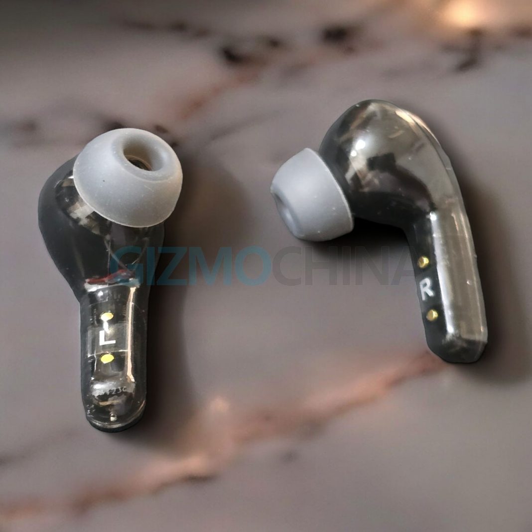 Cyberstud Spin hands-on: Unique TWS earbuds with fidget spinner design ...