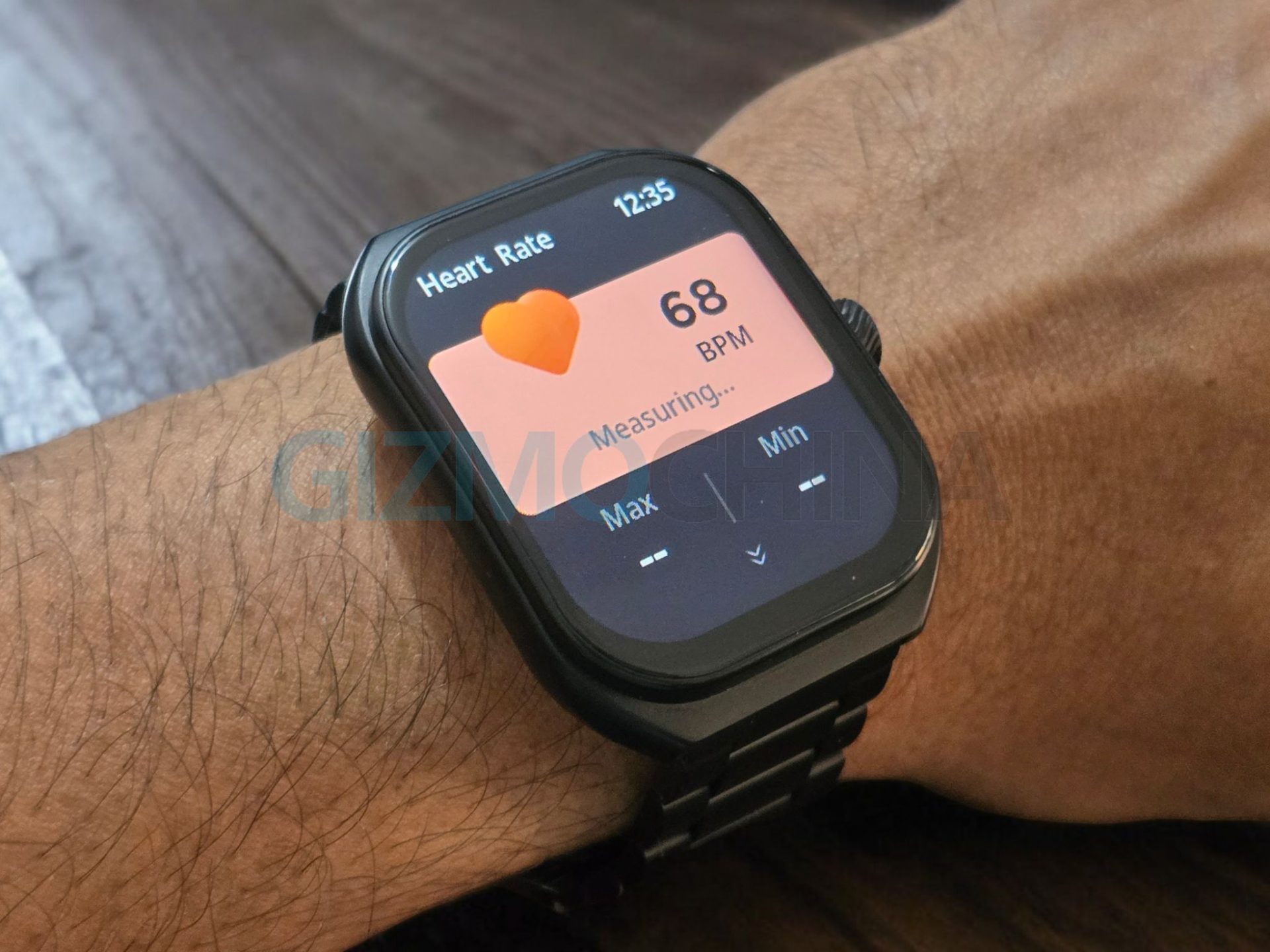 Boult Trail smartwatch hands-on: Sleek design with durable build ...
