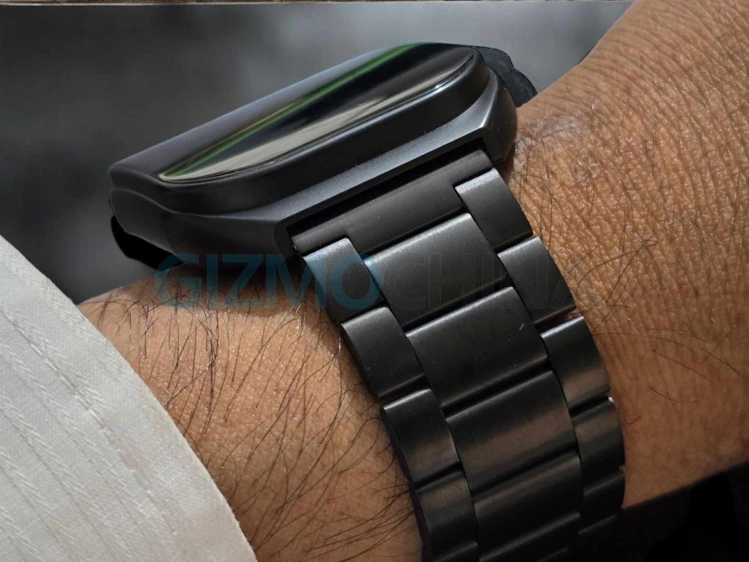 Boult Trail smartwatch hands-on: Sleek design with durable build ...