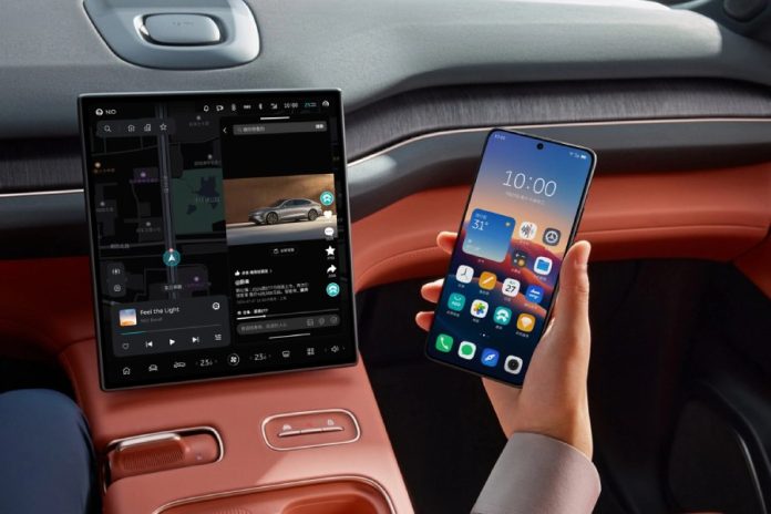 This flagship smartphone has zero commercial pre-installed apps