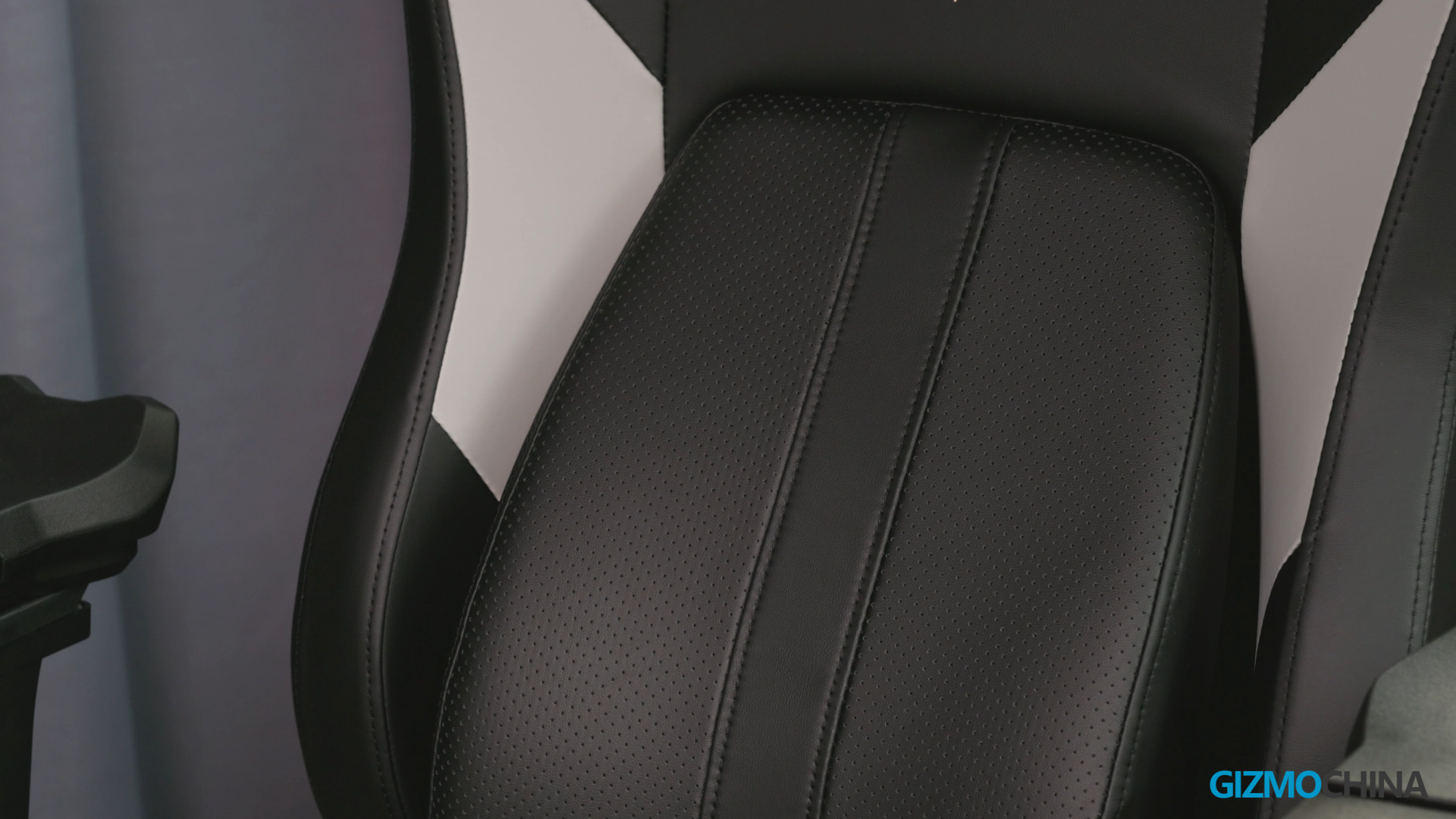 AutoFull M6 Gaming Chair Review: Excellent Gaming Chair With Ventilated ...