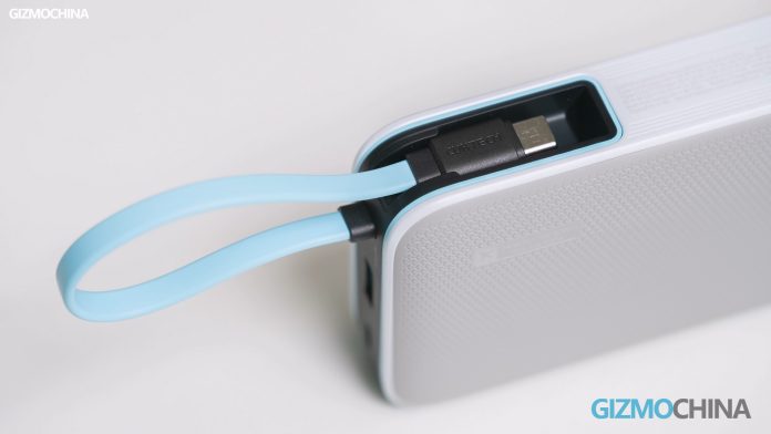 New CUKTECH Power Banks Quick Review: Built-in-Cabled one, or CUKTECH ...
