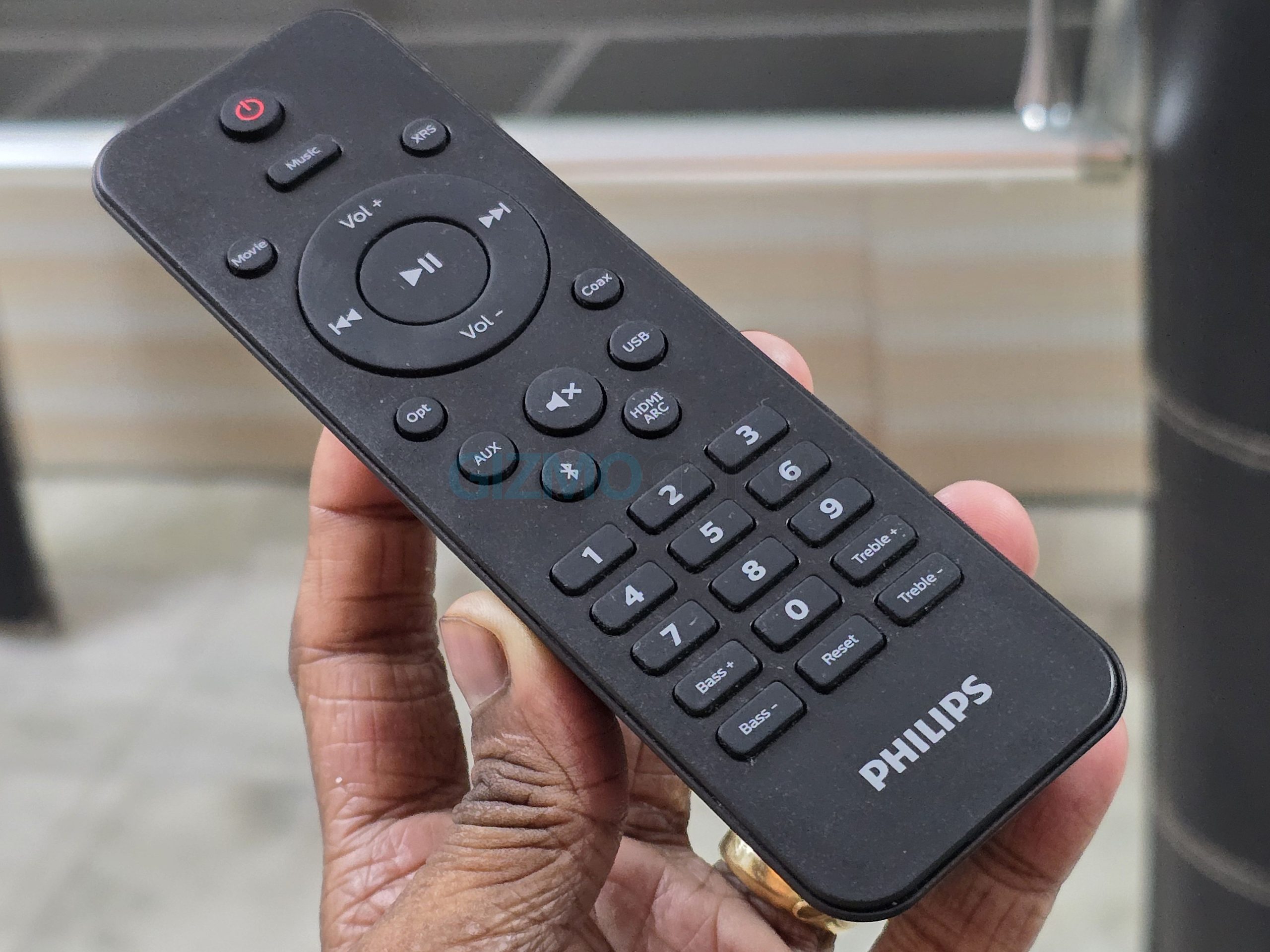 Hands-on with Philips TAB4228/94 160W soundbar - Gizmochina