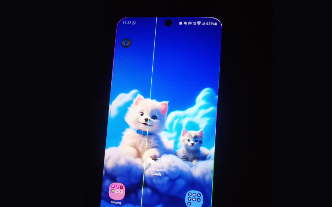 Why Green Lines Occur on Smartphones? - Gizmochina