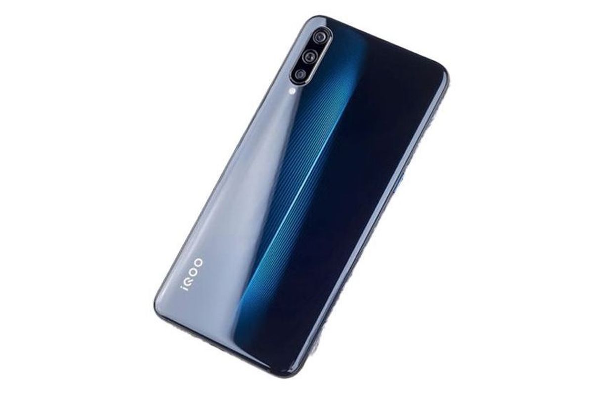 iQOO 13 may bring back light strip design, aiming to be high ...