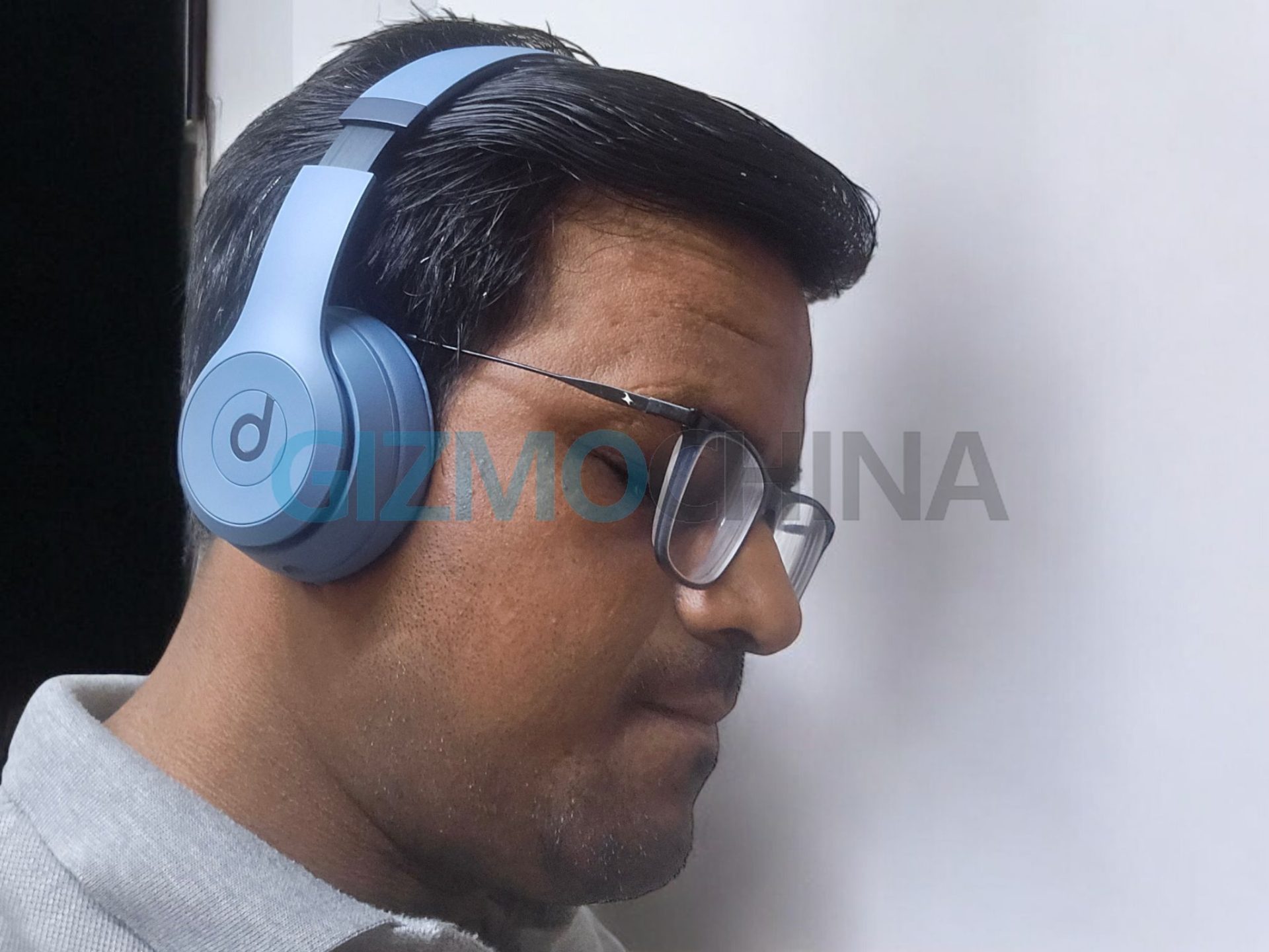 Beats Solo 4 Review: A blend of style and performance - Gizmochina