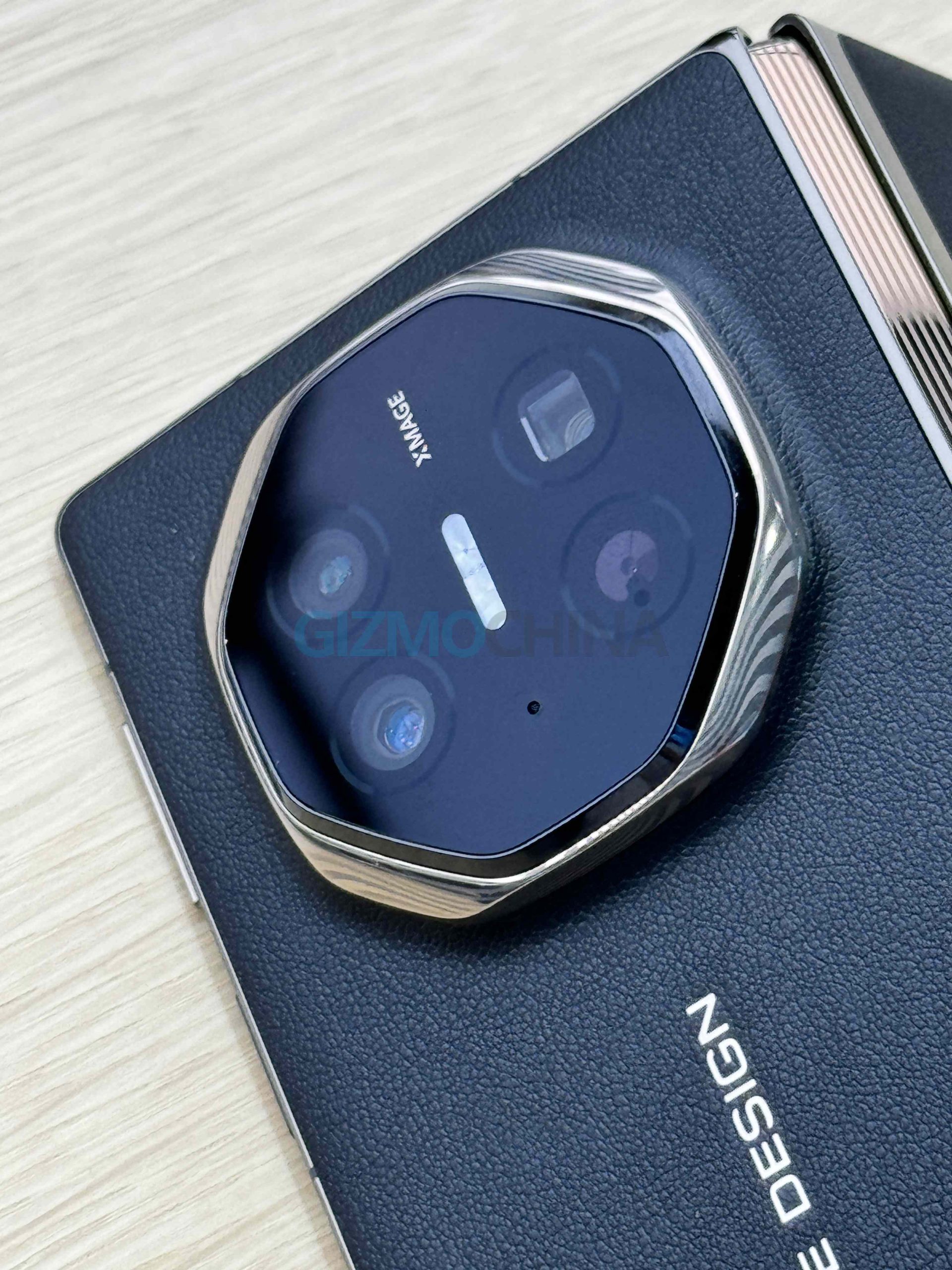 Hands on with Huawei Mate XT: The World's First Tri-Folding Smartphone ...