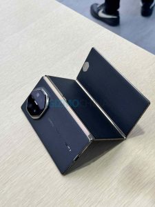 Hands on with Huawei Mate XT: The World's First Tri-Folding Smartphone ...