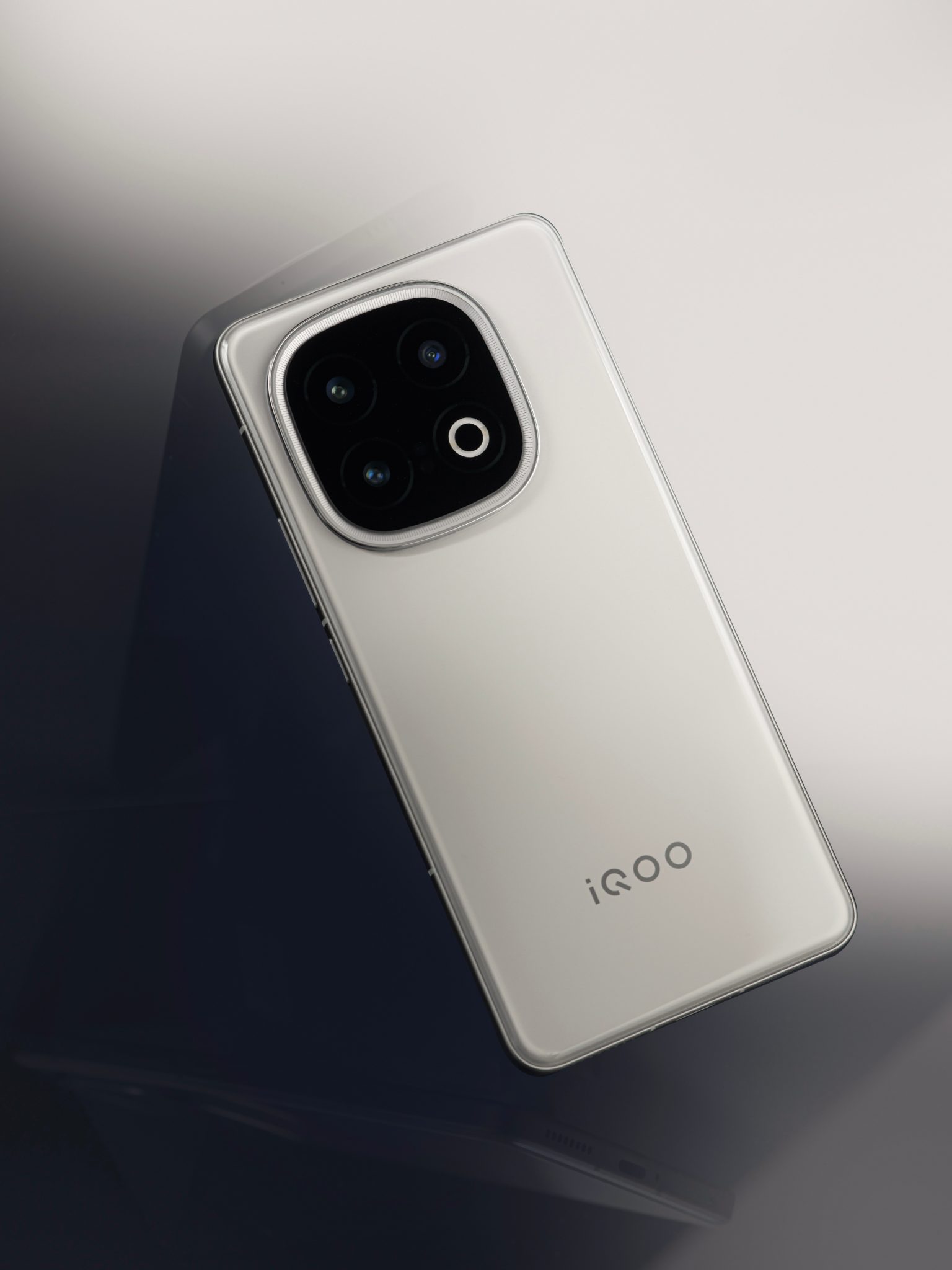 iQOO 13 Achieves Highest AnTuTu Score Yet Among Snapdragon 8 Elite ...