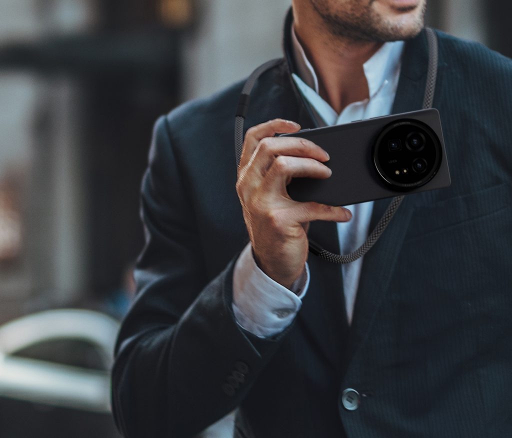 Sharp AQUOS R9 Pro: A High-Performance Smartphone with Leica Cameras ...