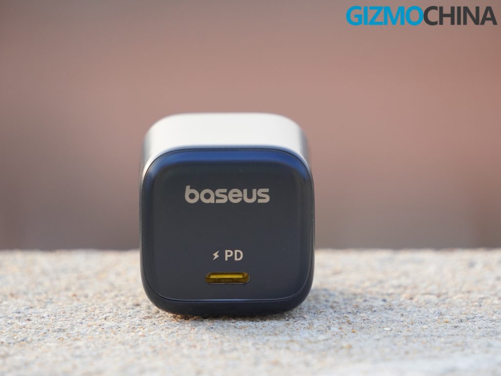 Baseus PicoGo 45W Charger & Nomos Cable Review: Travel-Friendly, Fast ...