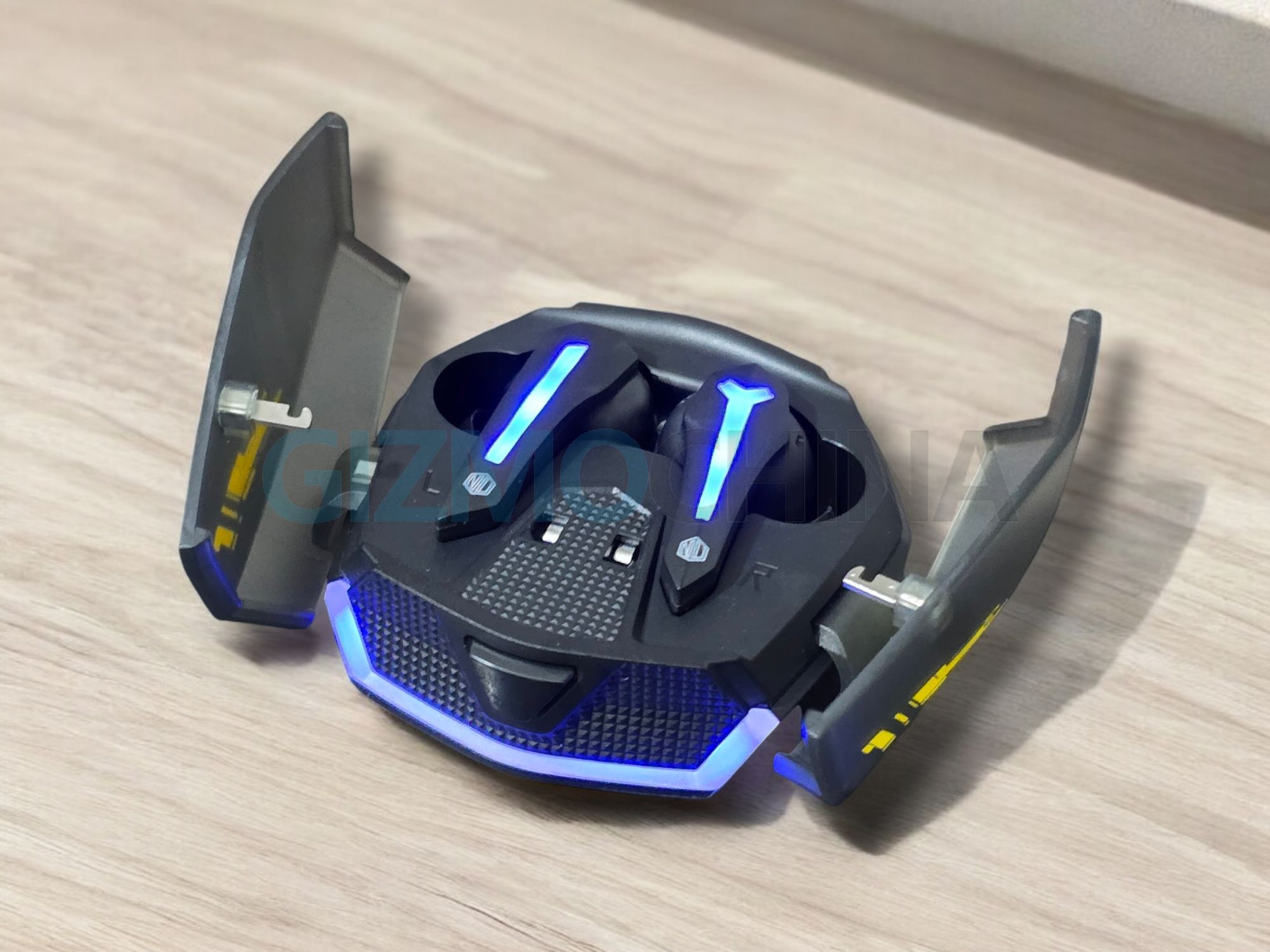 Nu Republic Cyberstud X4 hands-on: Style and sound, with a dash of gaming - Gizmochina