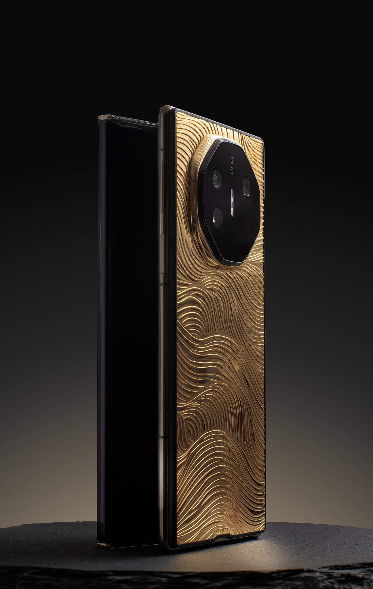 Caviar unveils a $100,000 Huawei Mate XT crafted from solid 18K gold ...