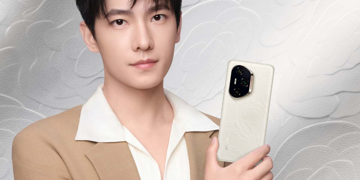 Honor 300 Ultra launches with modified Snapdragon 8 Gen 3, 5300mAh battery