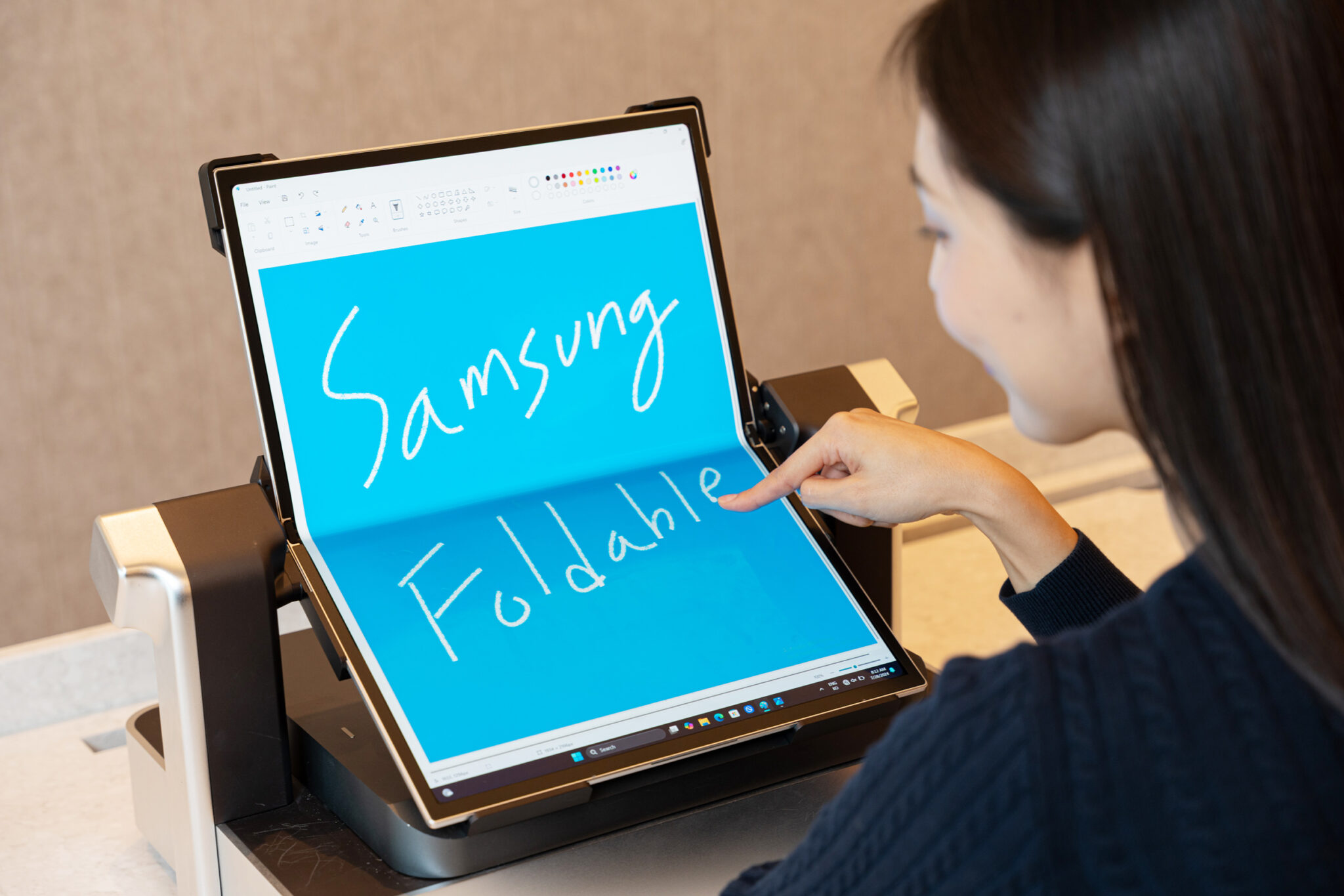 Samsung unveils groundbreaking 4,000-Nit QD-OLED panels, next-gen ...