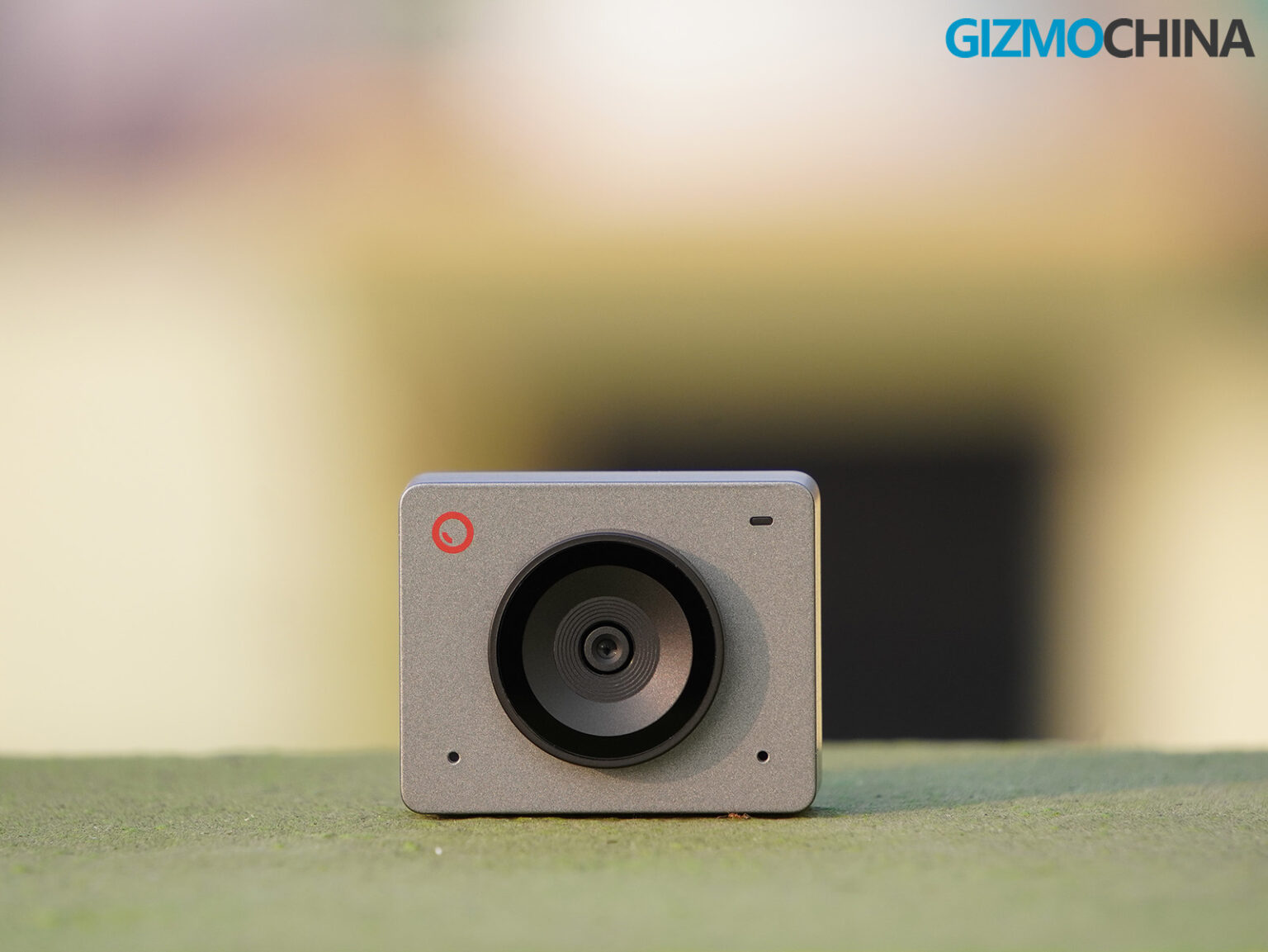 Obsbot Tiny SE and Meet SE Review: Affordable AI-Powered Webcams ...