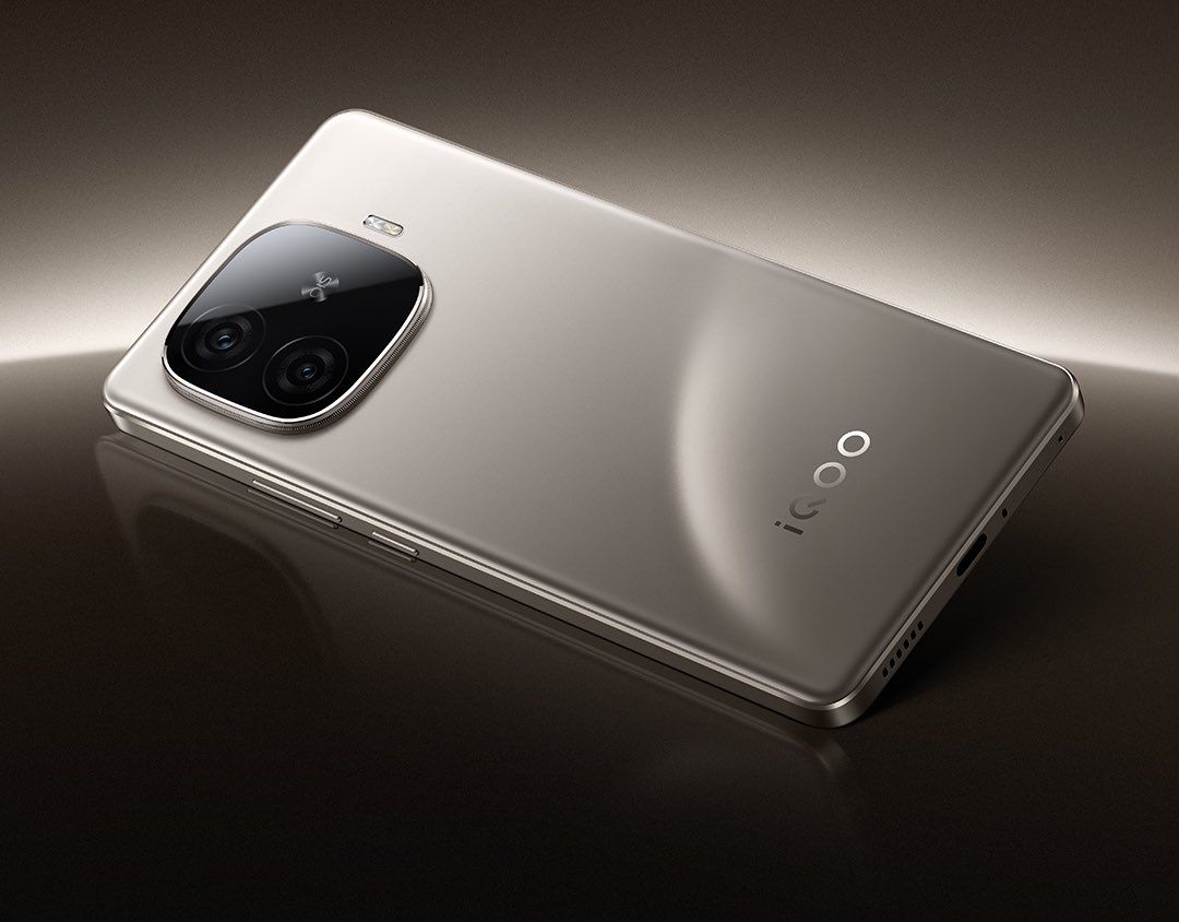 iQOO Neo 10R Moonknight Titanium with sleek look officially revealed ...