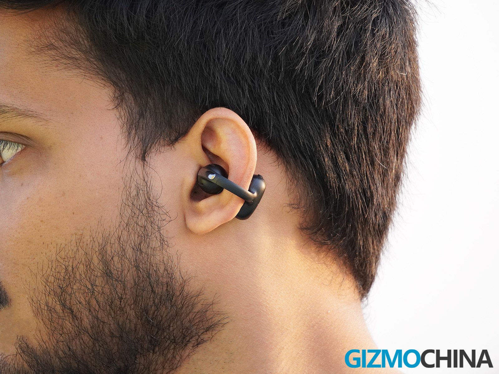 Baseus Bowie MC1 Review: Surprisingly Good Sound, But Can You Wear It ...