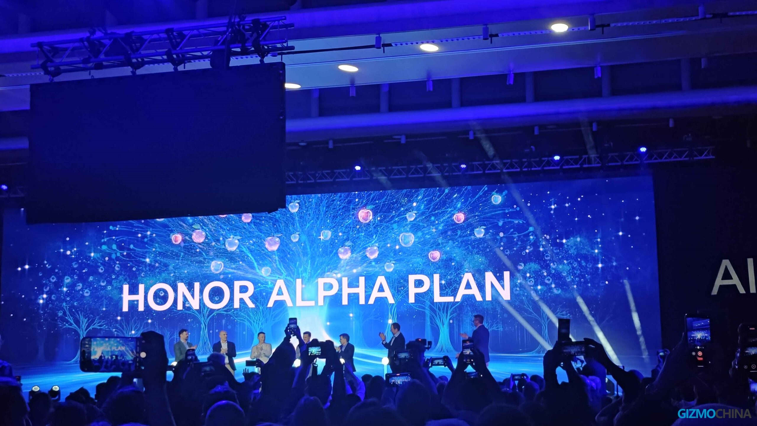 Honor's AI Agent Wants to Run Your Life—And You Might Let It - Gizmochina