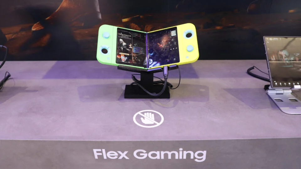 Samsung showcases foldable handheld gaming consoles at MWC 2025 - Gizmochina