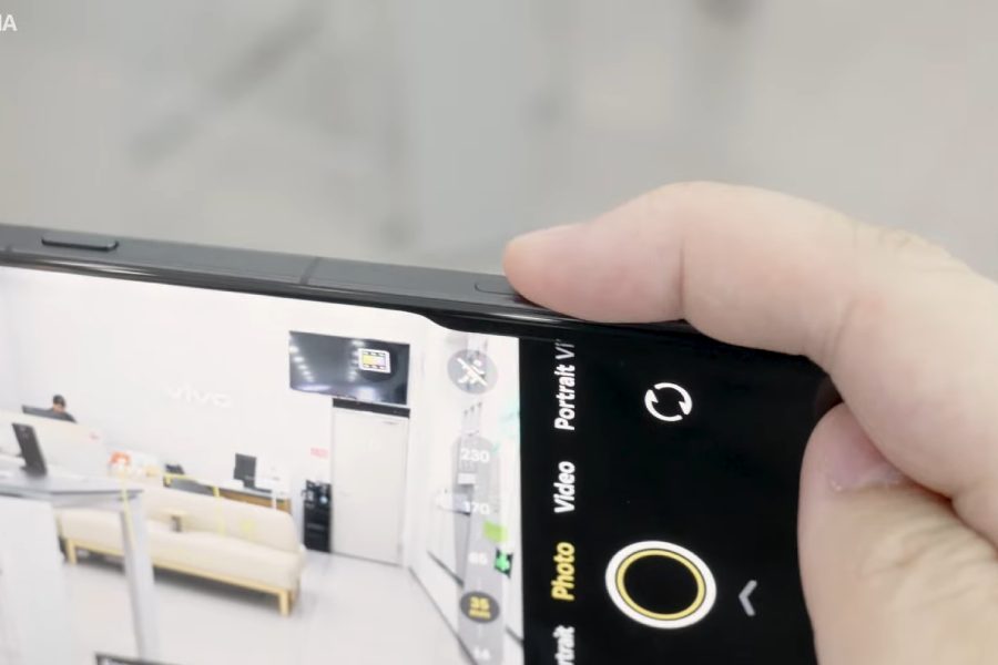 Vivo X200 Ultra hands-on: All eyes on the cameras