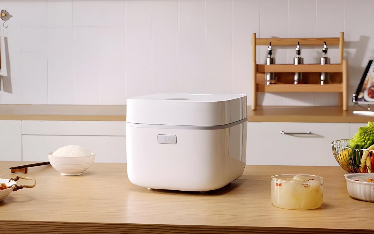 This Xiaomi Rice Cooker Uses Pressure, AI, and a Titanium Pot to Cook ...